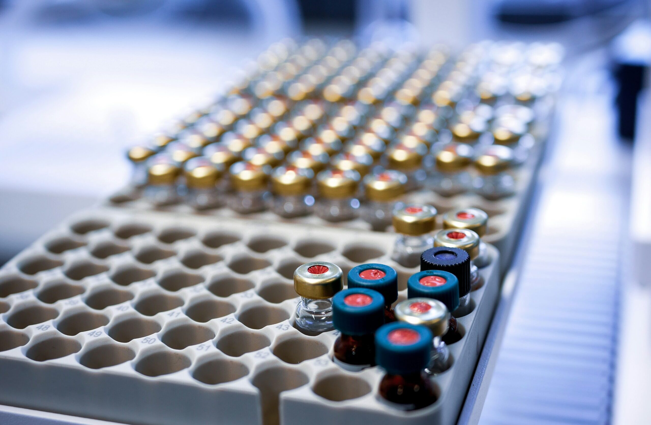 High-Performance Chromatography Vials and Closures for Reliable Lab ...